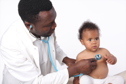 Vaccination des enfants à travers le monde : symptômes, traitement ...